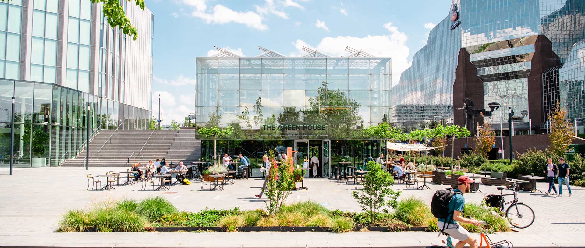 Interview with Activation coordinator of Albron - The Fully Bookers